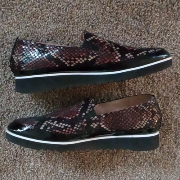Donald J. Pliner | Shoes | Donald Pliner Leather Snakeskin Print Finni ...